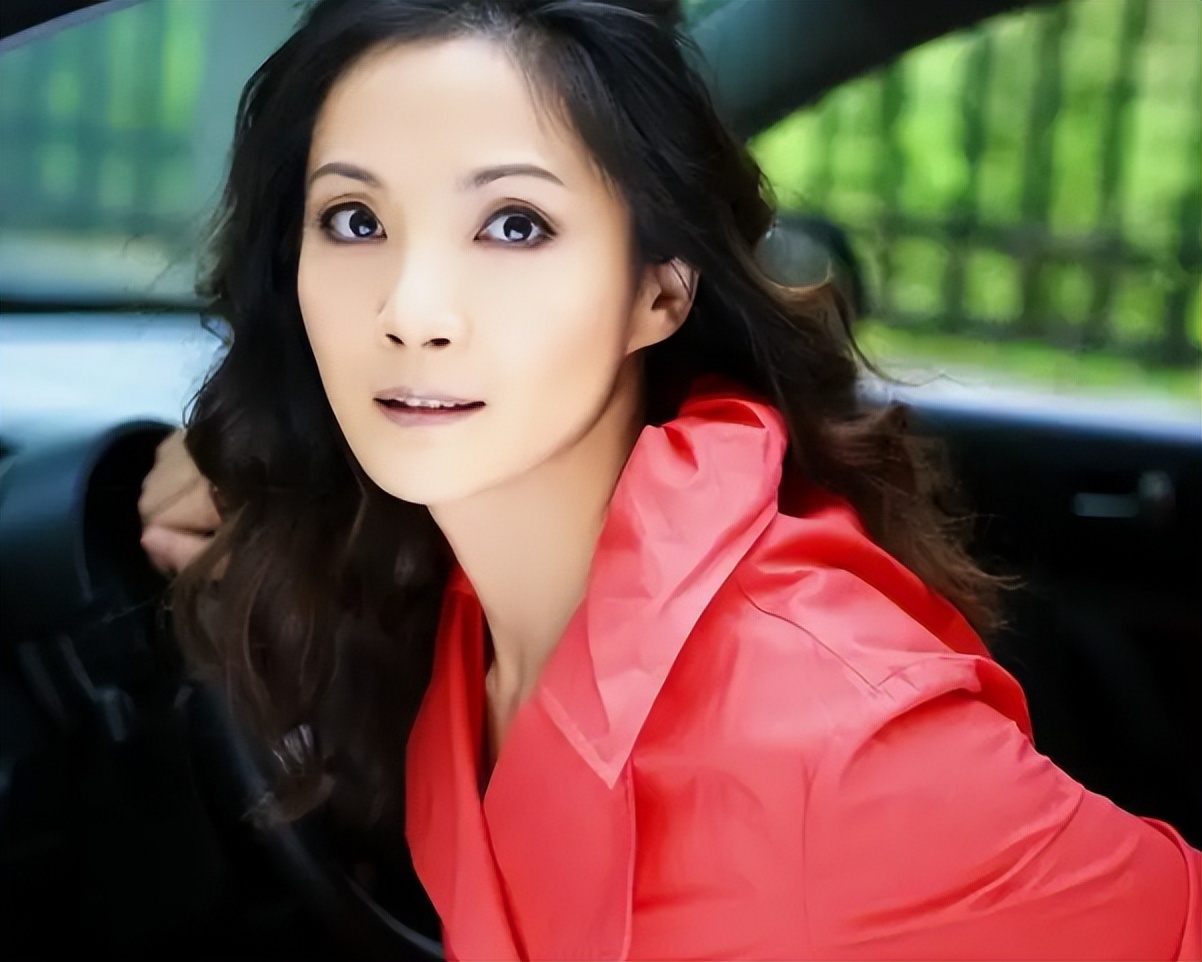 Li Ting: Died after 9 years of fighting cancer, her ex-husband was in ...