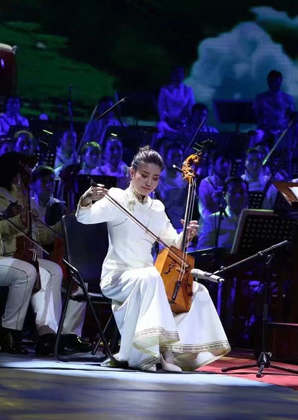 Inner Mongolia Art Theatre Matouqin player Sulge won the Gold Award of ...
