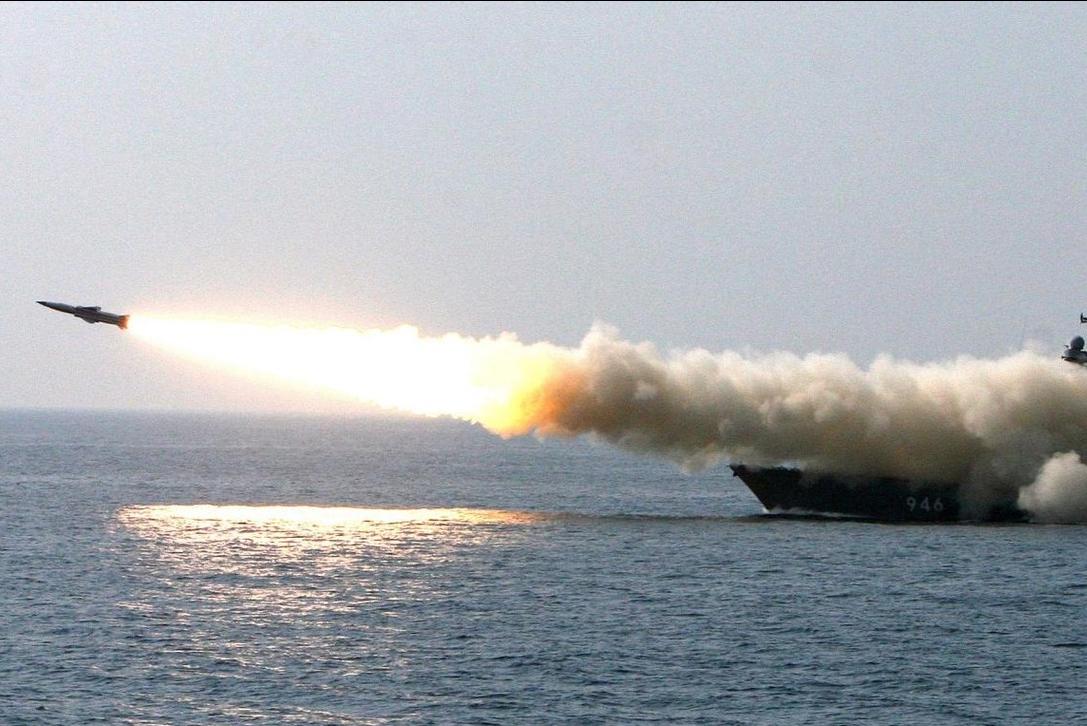 Can the Russian hypersonic missile "Dagger" be effectively intercepted ...