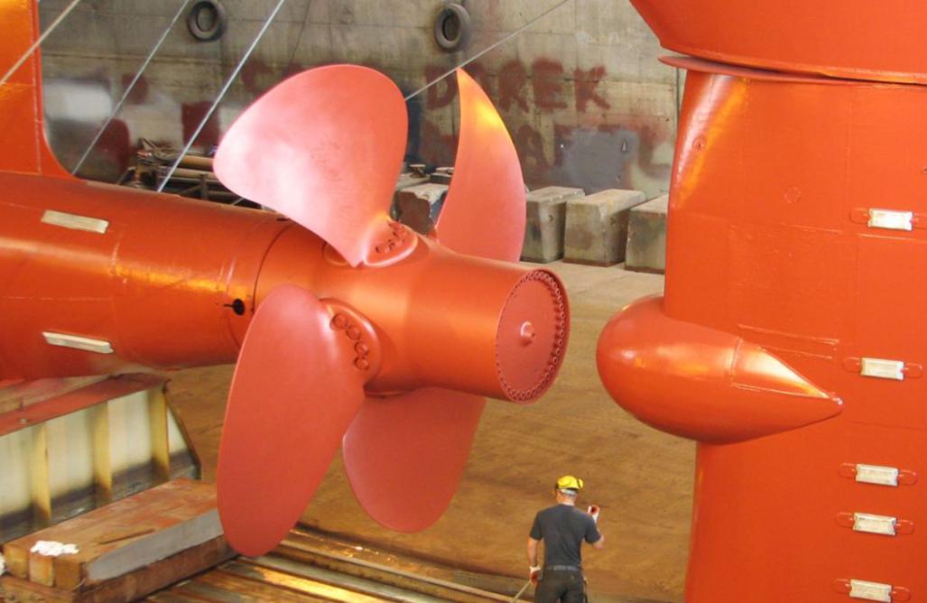 How is the 600-ton aircraft carrier propeller made? Uncover the black ...