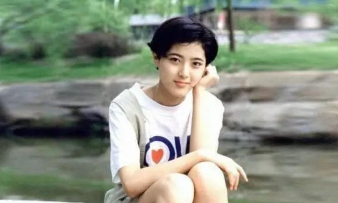 Zhang Ziyi refused to go to Tsinghua University, and Qin Hailu took the ...