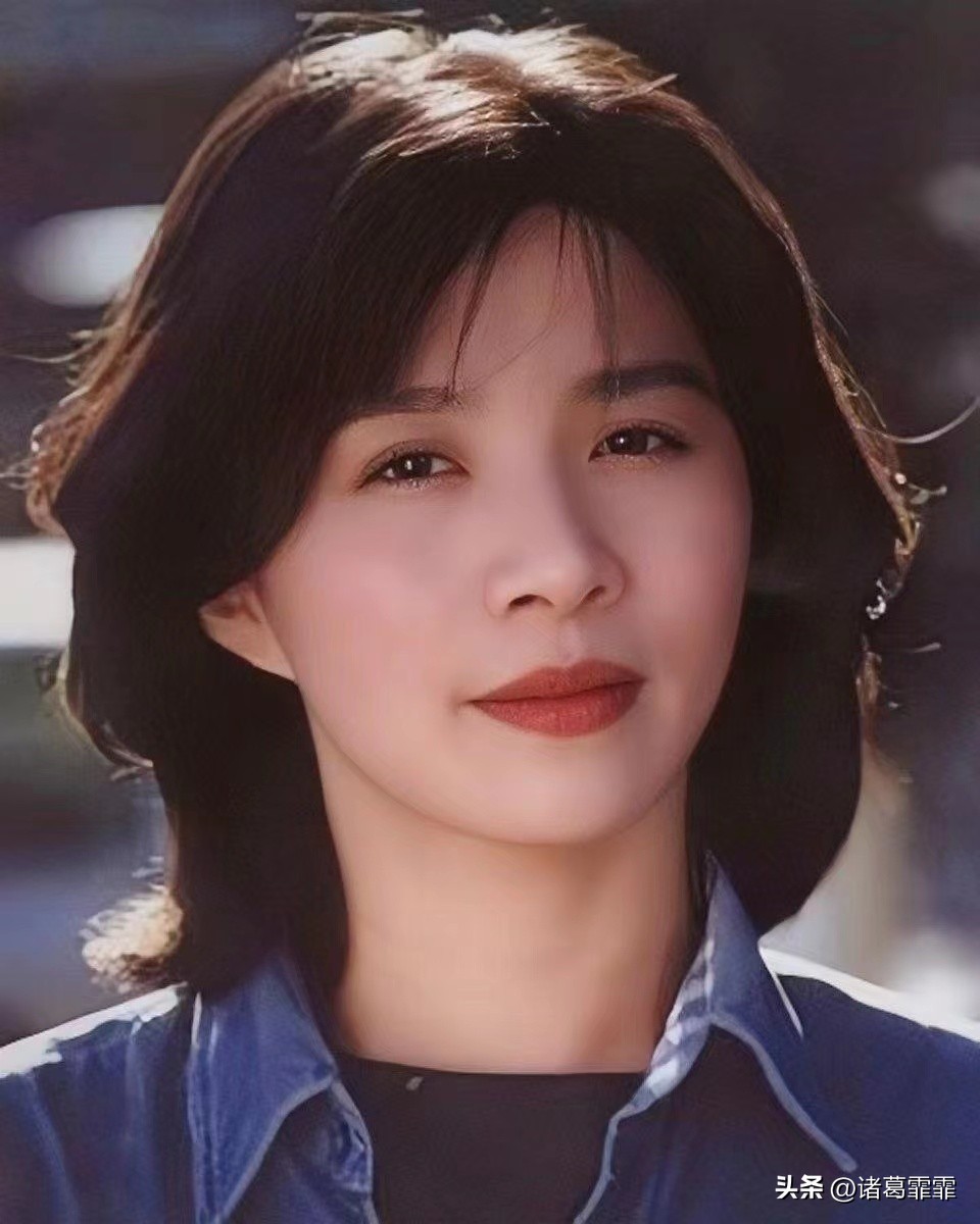 In the Octagonal Cage: She is a good friend of Ni Ping, she has no ...