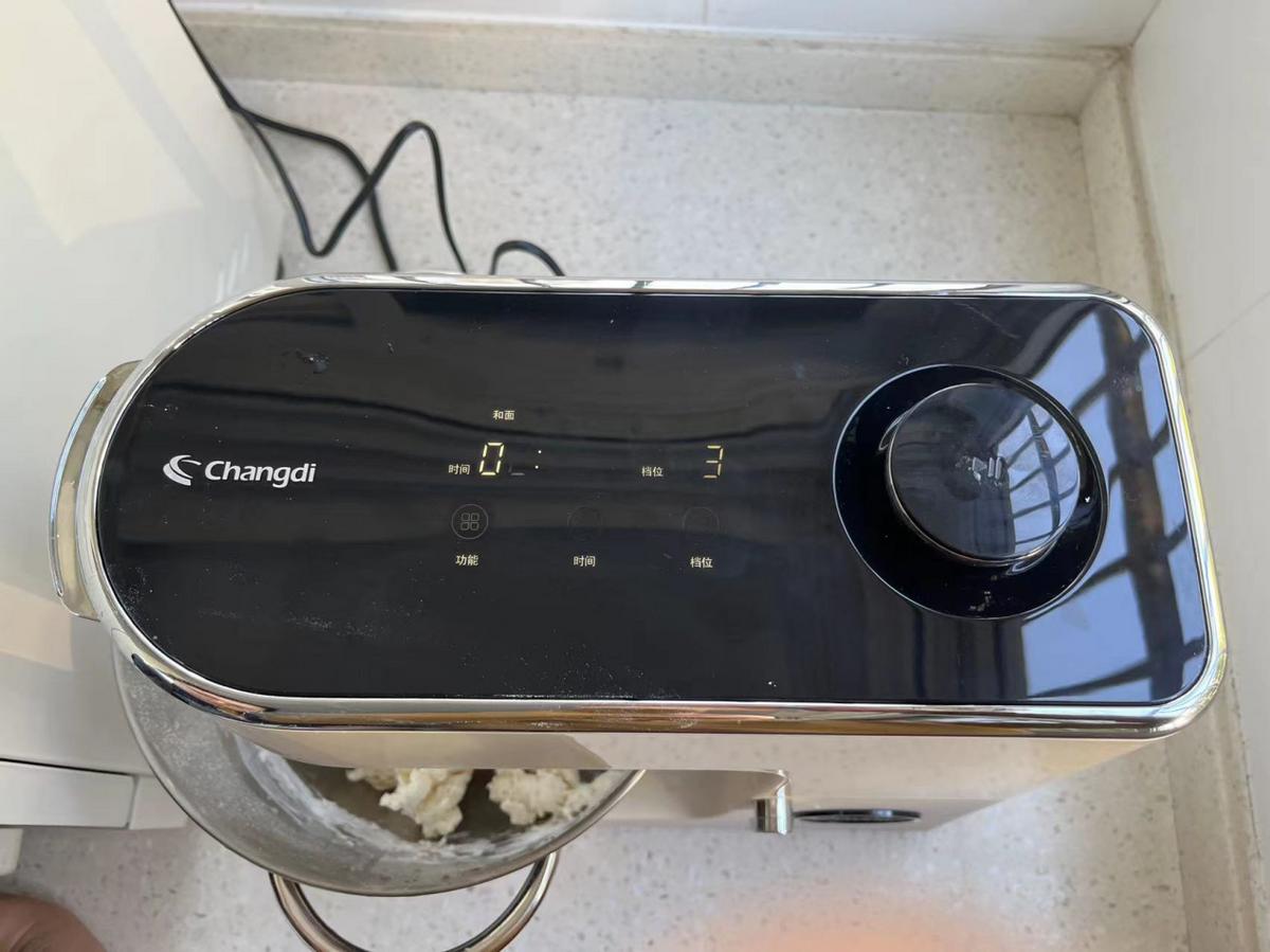 The first choice for beginners of small white bread, a chef machine ...