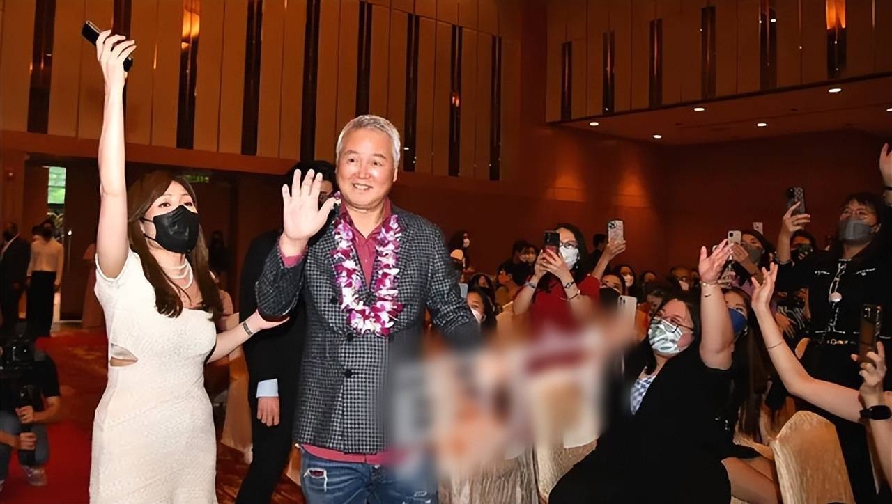 2-year-old Zhang Ting appeared in Singapore with no filter and no ...