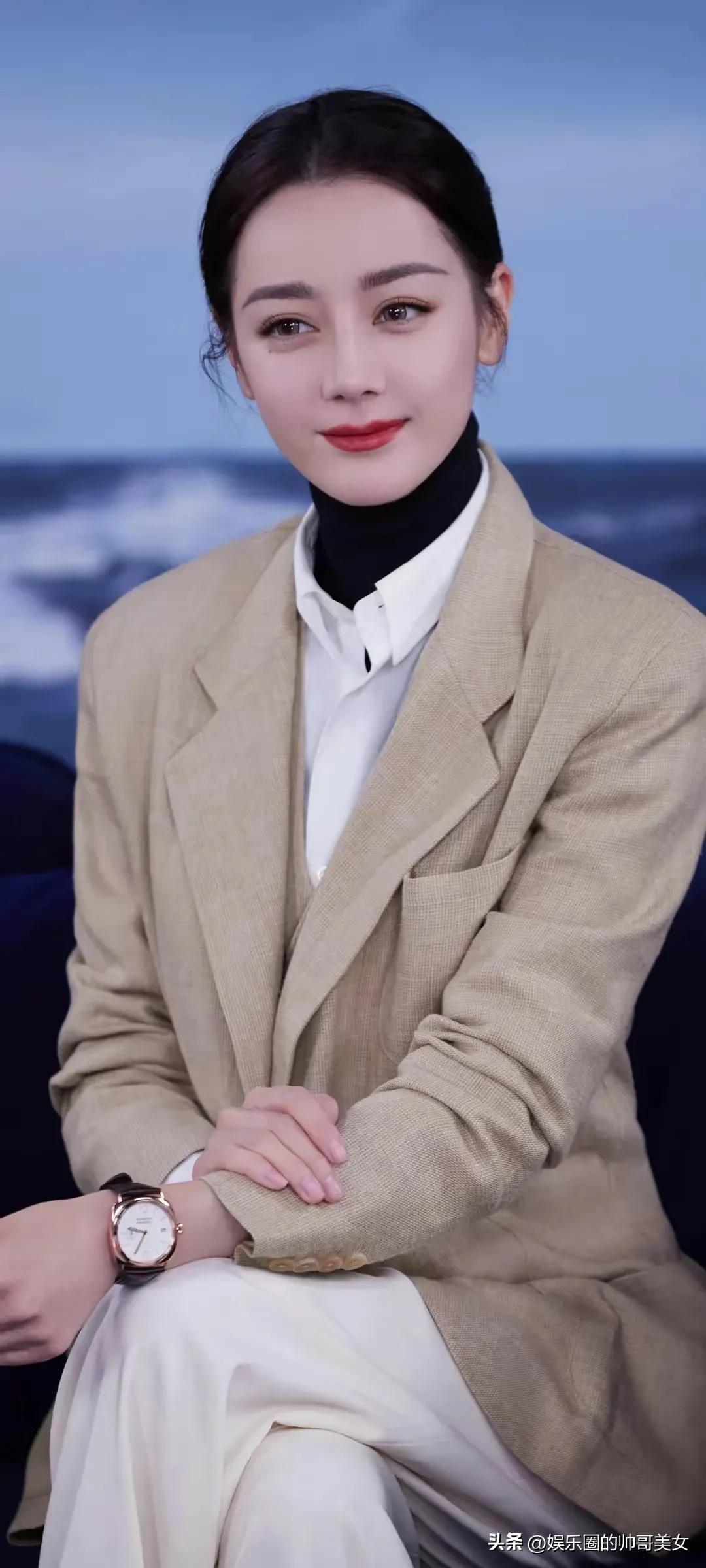 8 beautiful photos of Reba, all of which are collections - iMedia