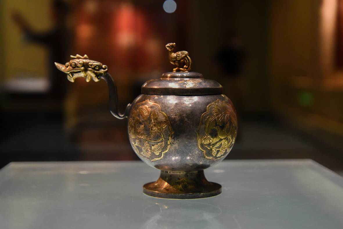 In the pre-Qin and Qin and Han Dynasties, gold and silver crafts and ...