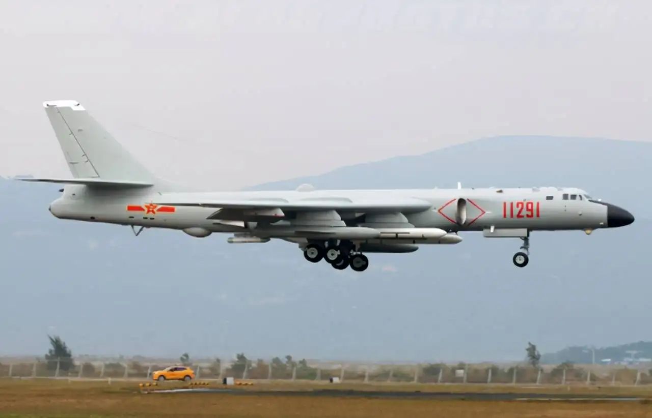Figure 95 flies to Hangzhou!Chinese and Russian bombers patrol the Sea ...