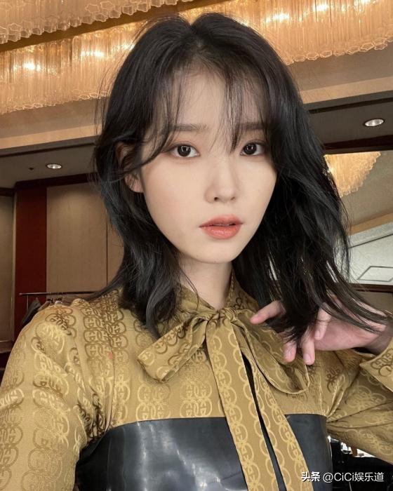 Super cute Korean actress IU pure desire style, pure pink lipstick - iNEWS