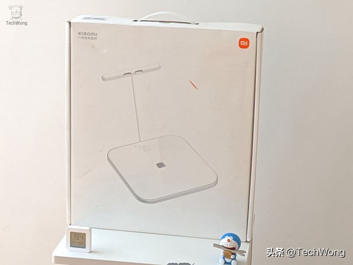 The eight-electrode body fat scale is easy to grasp the changes of the ...