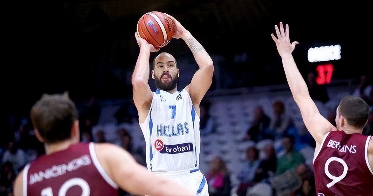 3MVP+1FMVP, 22 points beat Meng Qi to win the championship, "European Kobe" was eliminated after ...