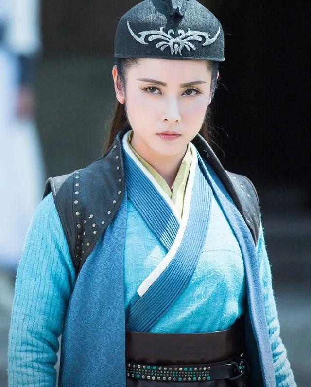 Married and had a child at the age of 41, and divorced with Tian Liang ...