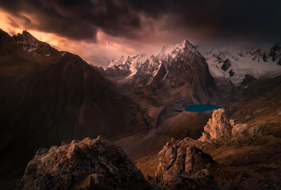 "Compassion, thrift, and concession" are the three treasures of keeping ...