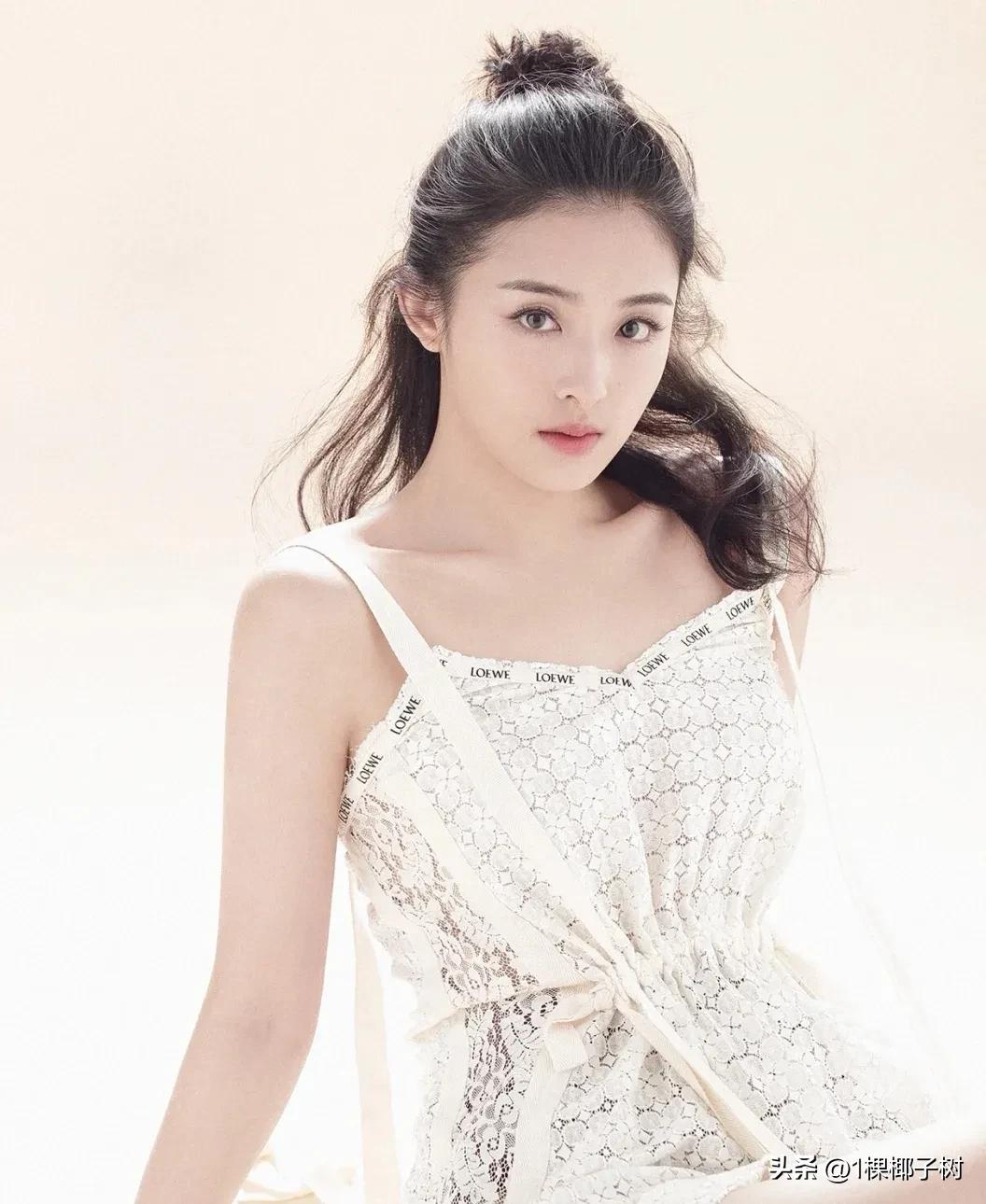 Zhang Hanyun's face full of collagen, this straight long jiojio, love ...