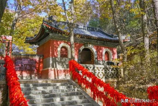 The Legend of Hongluo Temple in Beijing - iMedia