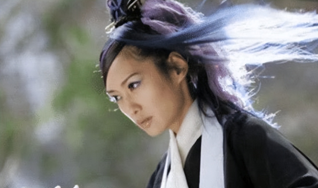 Remember Li Mochou in "The Legend of Condor Heroes"?Now 52 years old ...