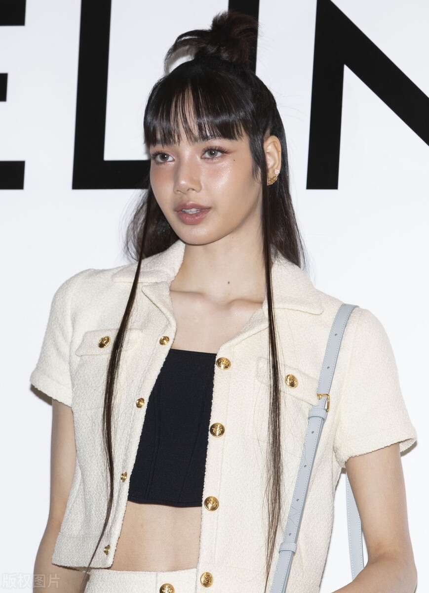 Lisa's new look for the event, I almost didn't recognize it! - iNEWS