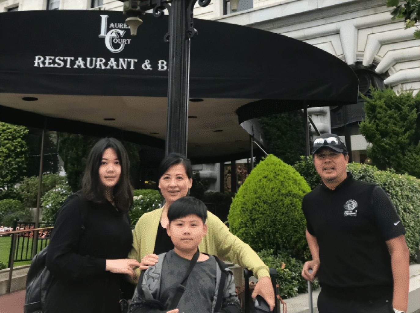 Tong Ruixin and Xia Jing's happy family photos, their chubby children ...