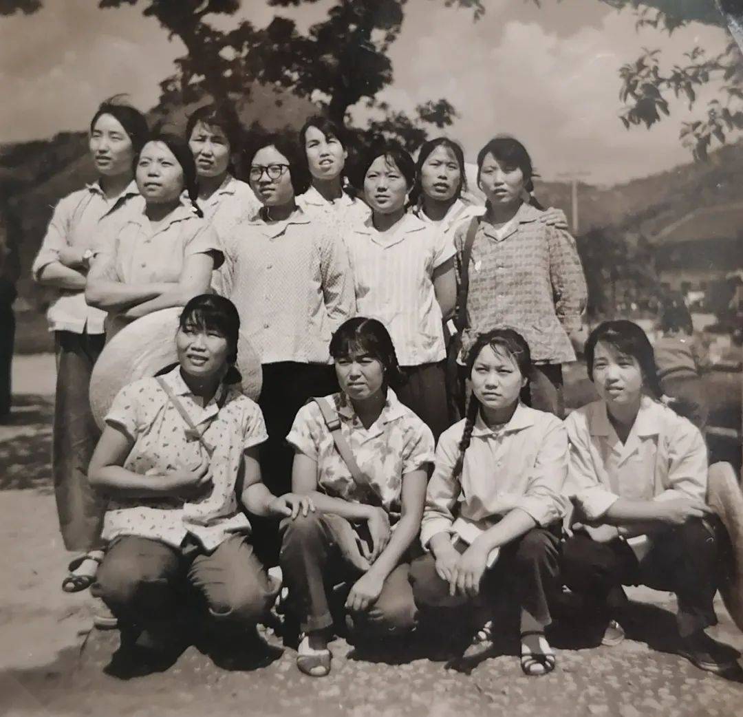 [Red Memories] Memories Deep in the Mountain‖Wang Yuee - iMedia