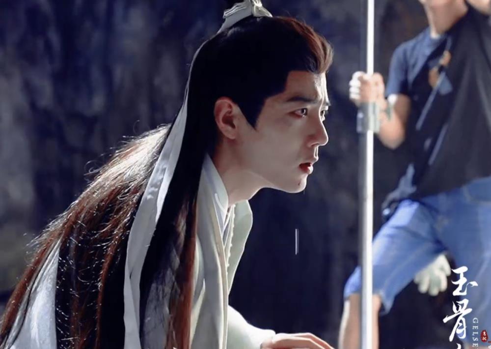 The underwater kiss scene in "Yu Gu Yao" is too amazing, is the kiss scene offensive? Fans: zoom ...