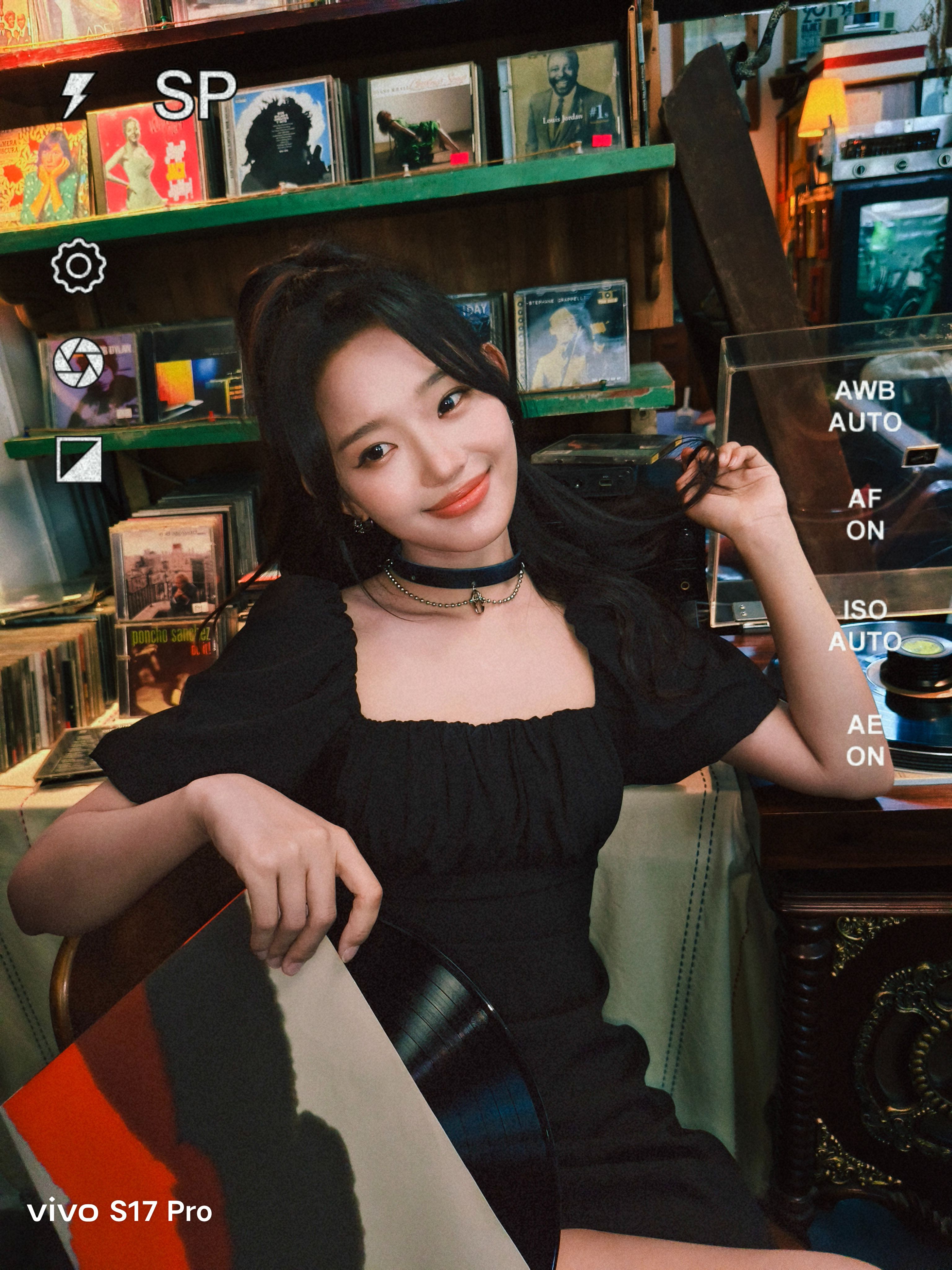 The excellent aesthetic design of the portrait experience is also ...