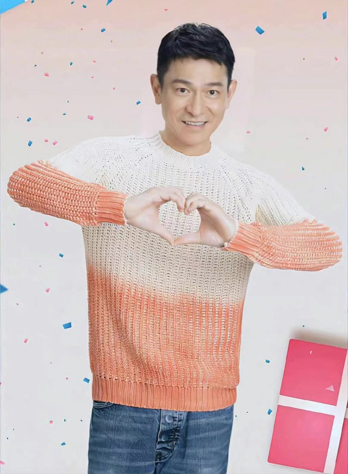 Andy Lau celebrates his 61st birthday!The hair is black and shiny and ...