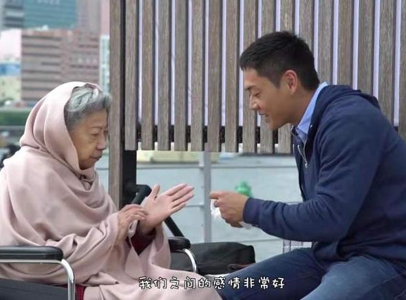 The 87-year-old old Xi Gu insisted on filming, and he was in a ...
