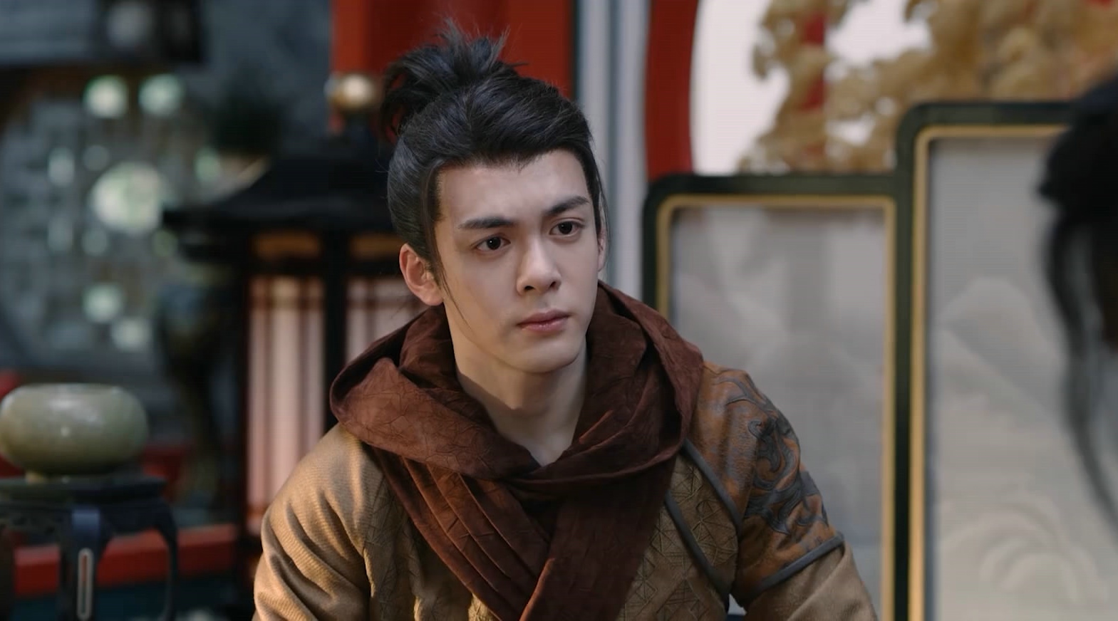 Among the five owners of Jinfeng Drizzle Building, only Wang Xiaoshi is worthy of the word ...