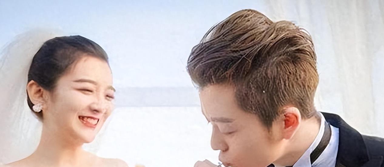 Wu Yating took her children to Wang Yuexin's concert and was praised for her good family ...