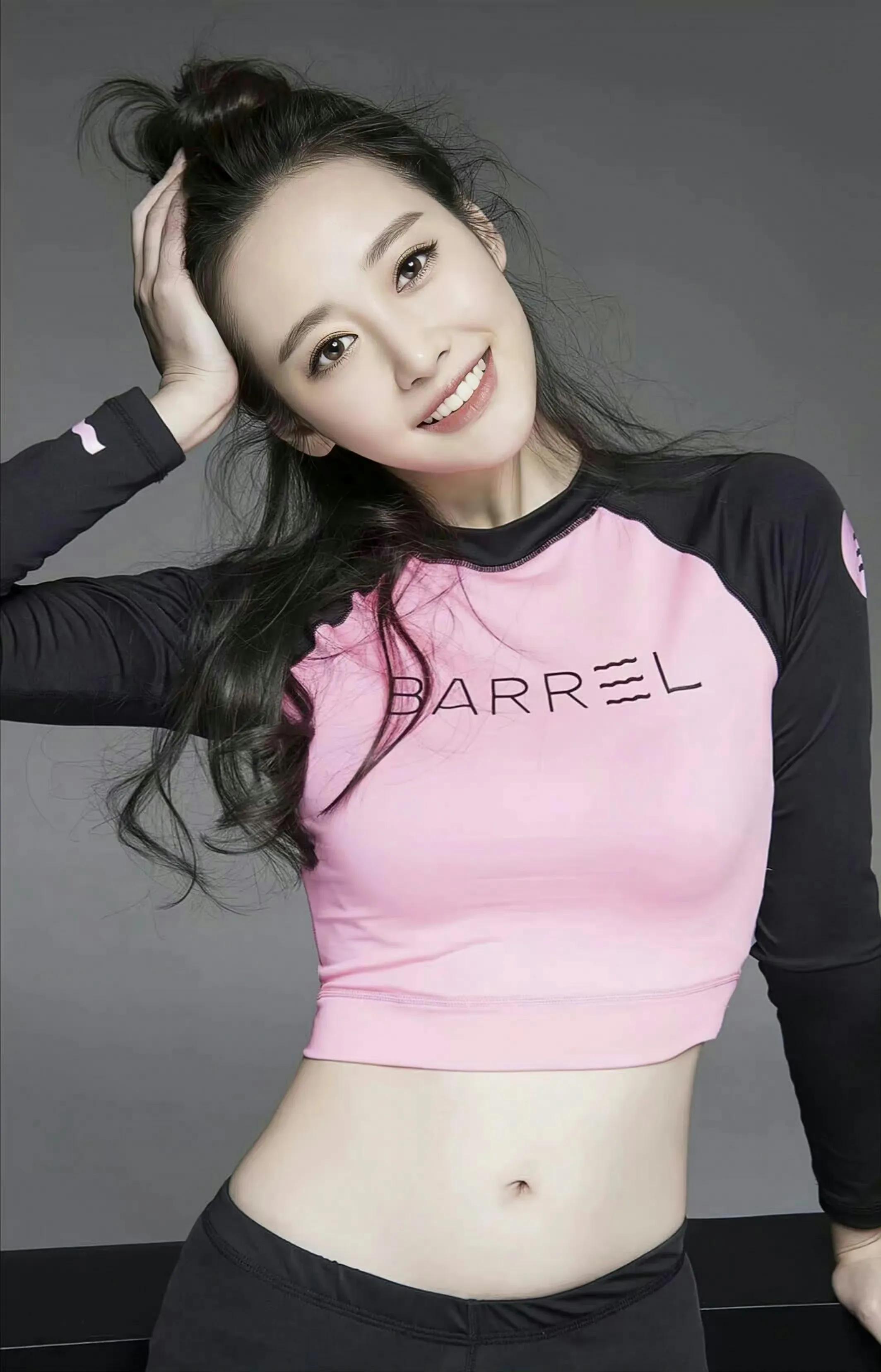 Li Chunchao's collection of beautiful pictures - iNEWS