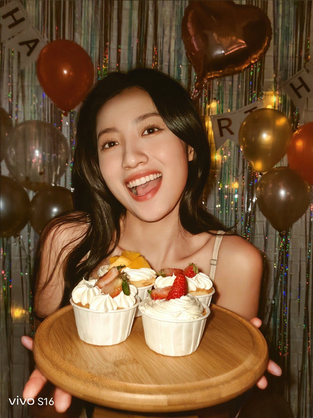 Front 50 million focus tracking portrait + double-sided soft light ...