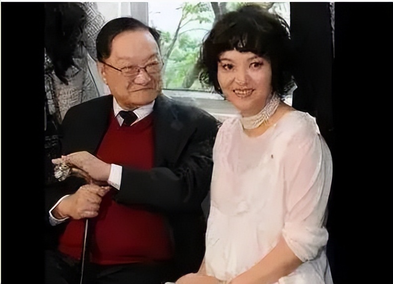 In 1976, after Jin Yong quarreled with his wife, he met Lin Leyi in a ...