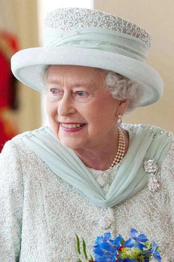 Queen Elizabeth II dies, eldest son Charles succeeds to throne - iNEWS