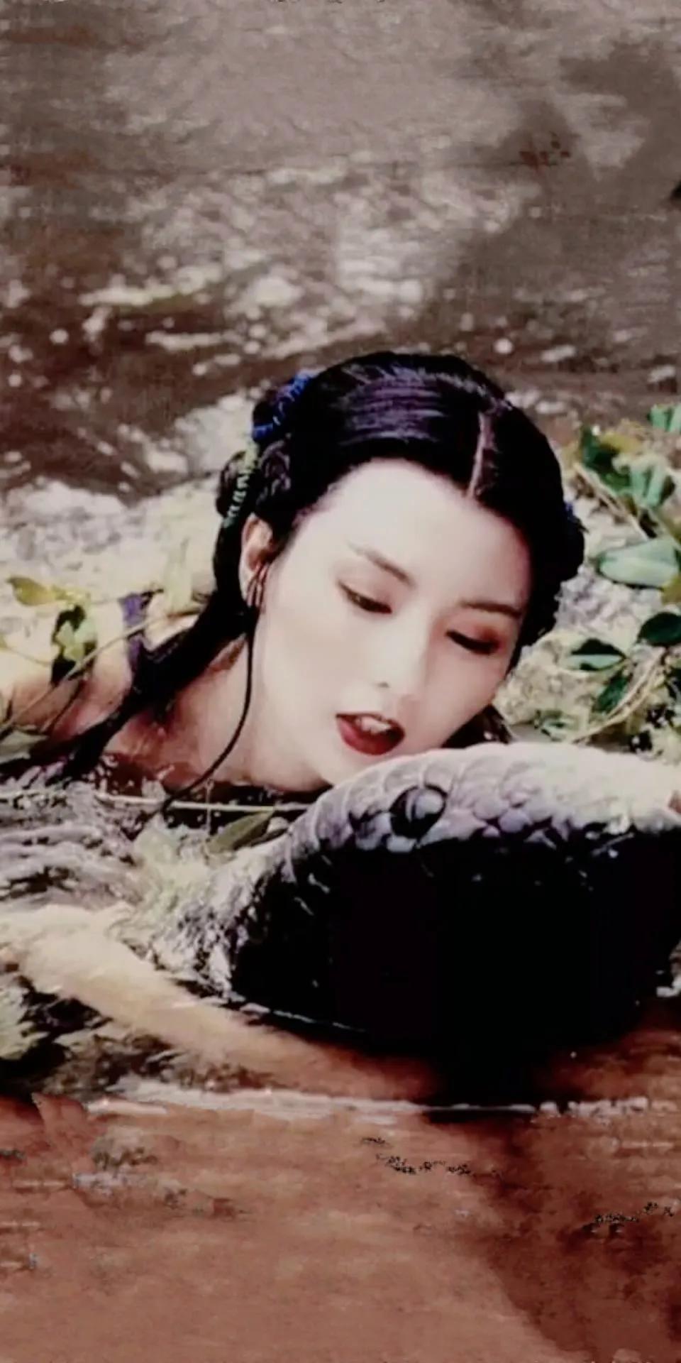 Stills of Zhang Manyu - iNEWS