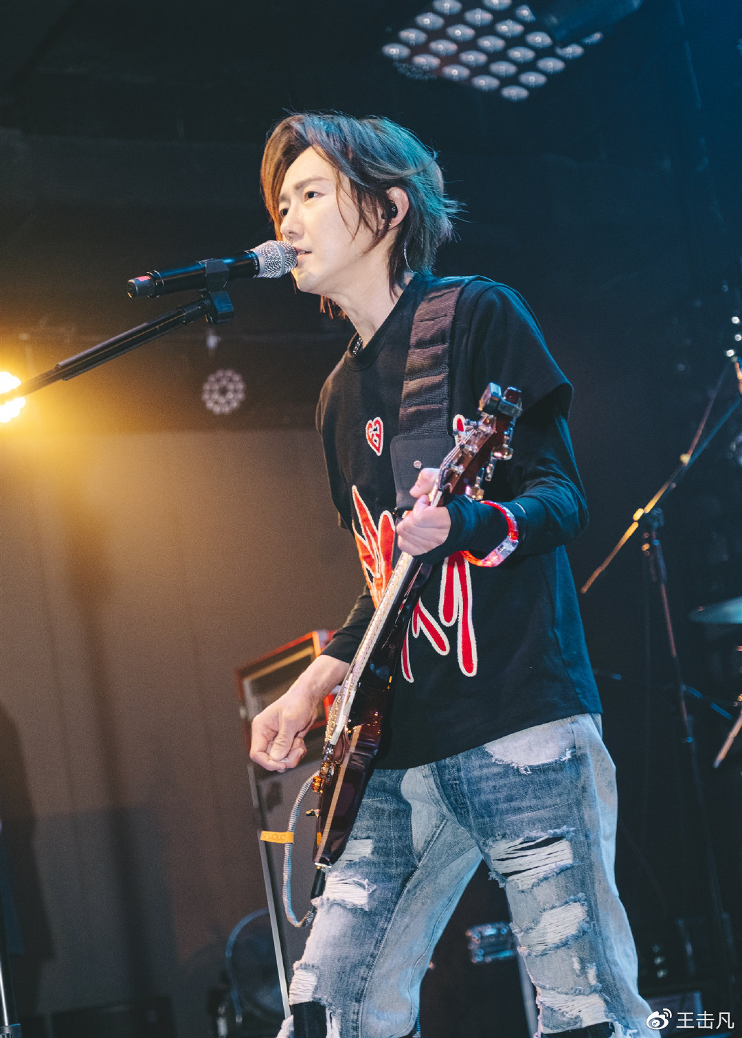 Huang Yida's 2023 tour: With the greeting of "gale wind", travel in a ...