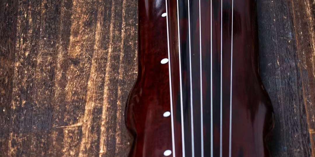 Qin language: the principle of overtones at each string emblem of Guqin ...