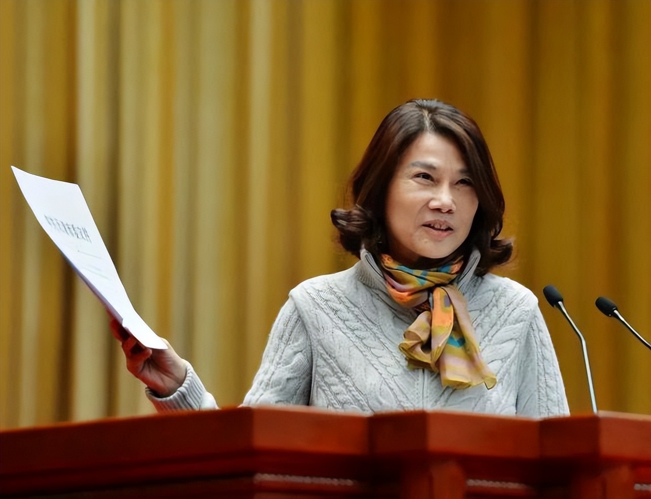 Dong Mingzhu responded to being attacked by black fans during the live ...