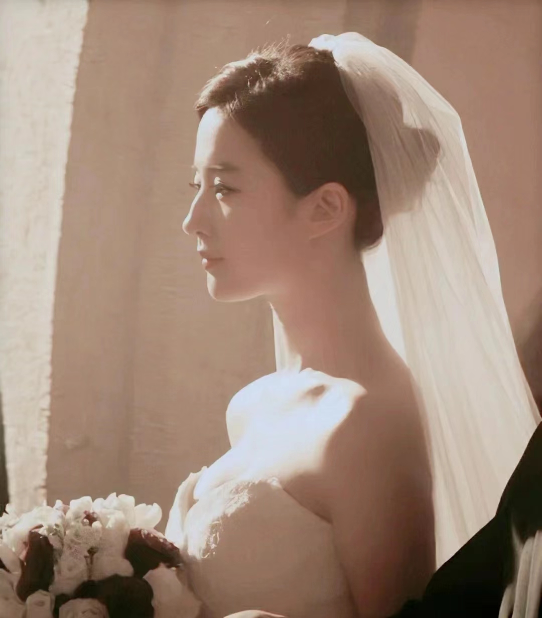 Inventory of all the amazing and beautiful moments Yang Zi, Liu Yifei ...