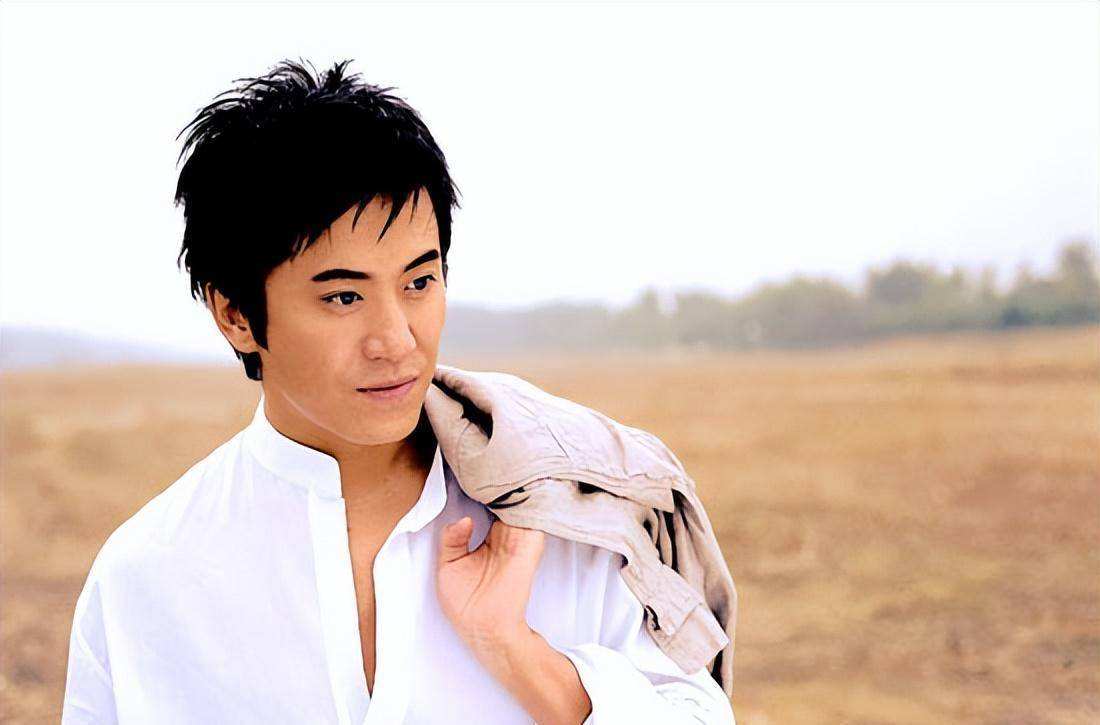 53-year-old Mao Ning is a business performer who is looking for money ...