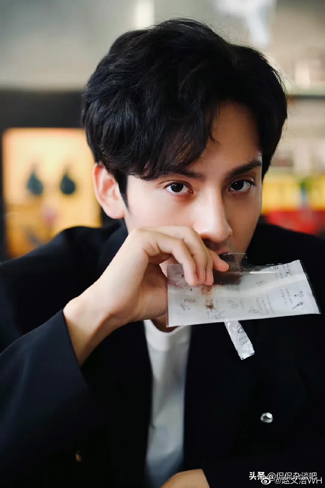 Zhao Wenhao - Ran Ran Xinxing - iNEWS