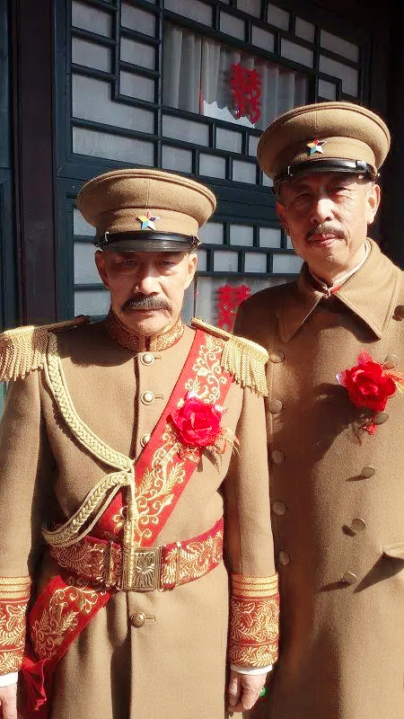 Zhang Zuolin gave a lecture on stage, but he forgot his words in a ...