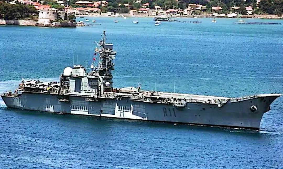 Changes to aircraft carrier flight decks - iNEWS