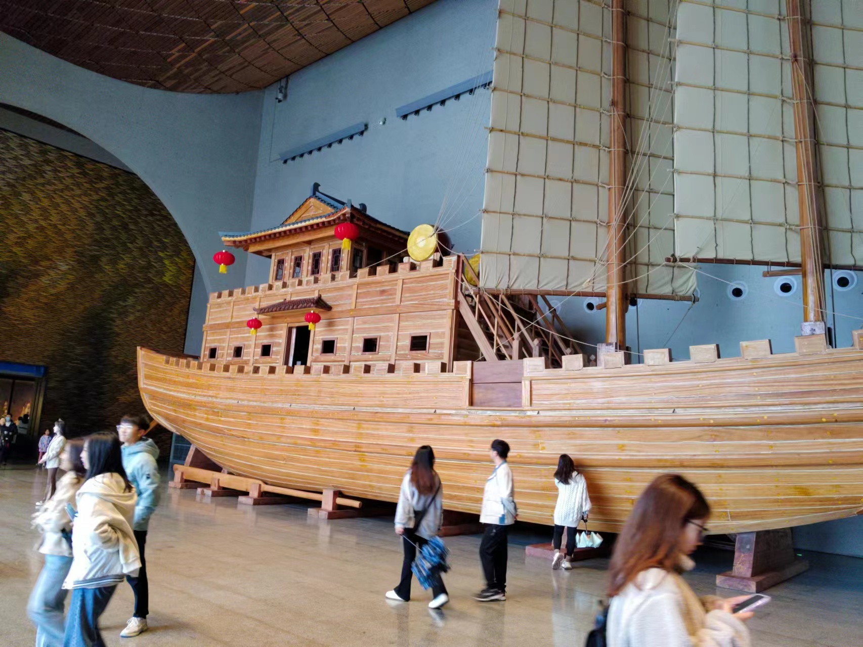 Visit the Sui and Tang Dynasties Museum in person to explore the beauty ...
