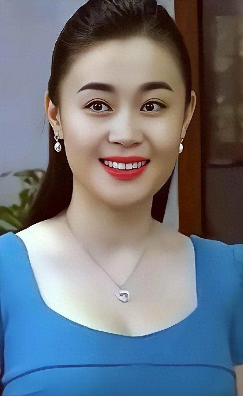 Guan Tingna: Praised by Zhao Benshan, ridiculed by Guo Degang for being ambitious, 40-year-old ...