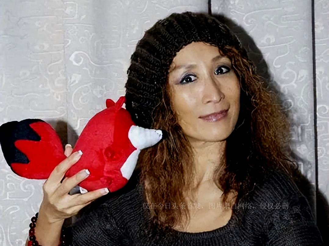 Six famous female singers from Shanghai are flying with tears, Mao Amin, Shen Xiaocen, Li Lingyu ...