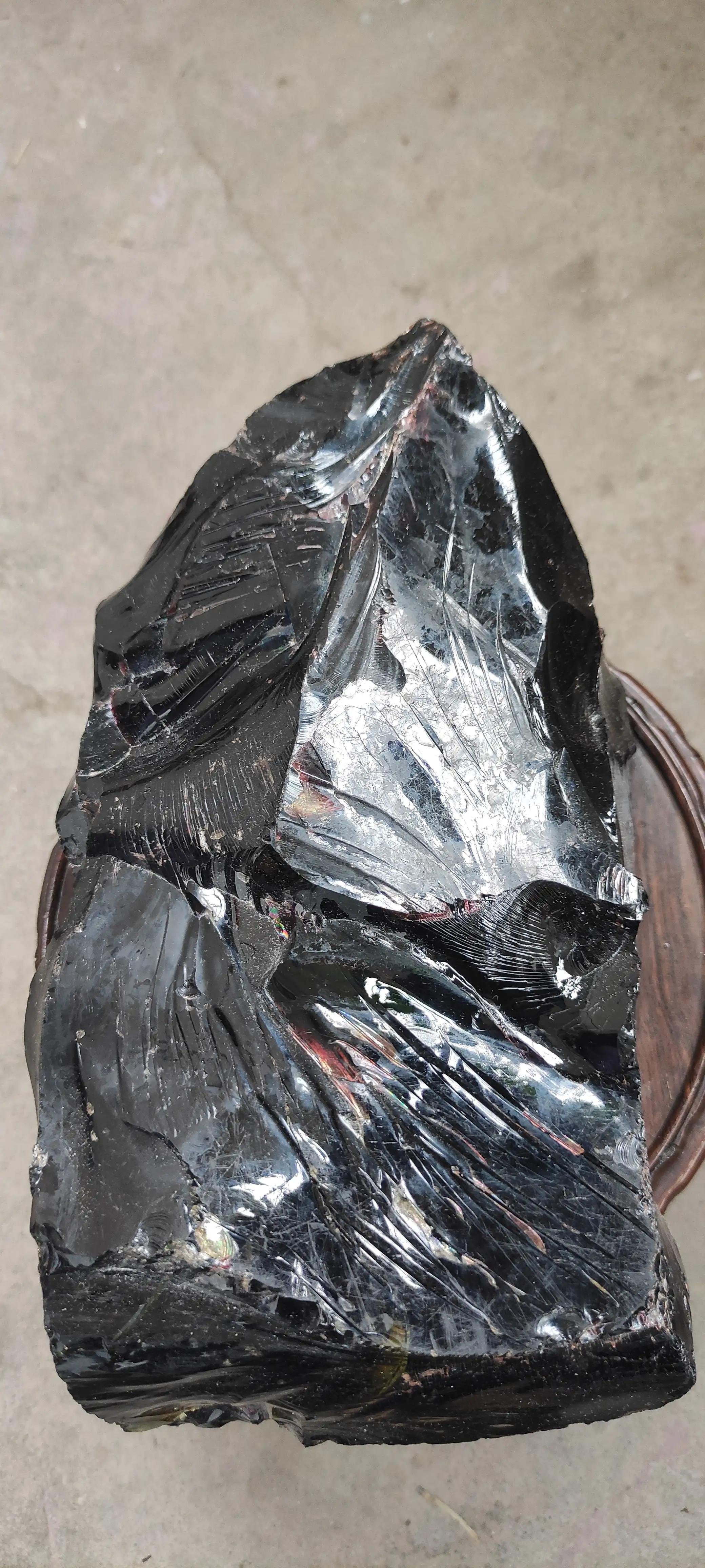 The formation and size of glass meteorites need further understanding ...