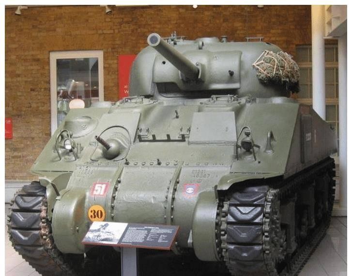 The legendary tank of the US military, the "Iron Bun" M4 tank - iNEWS