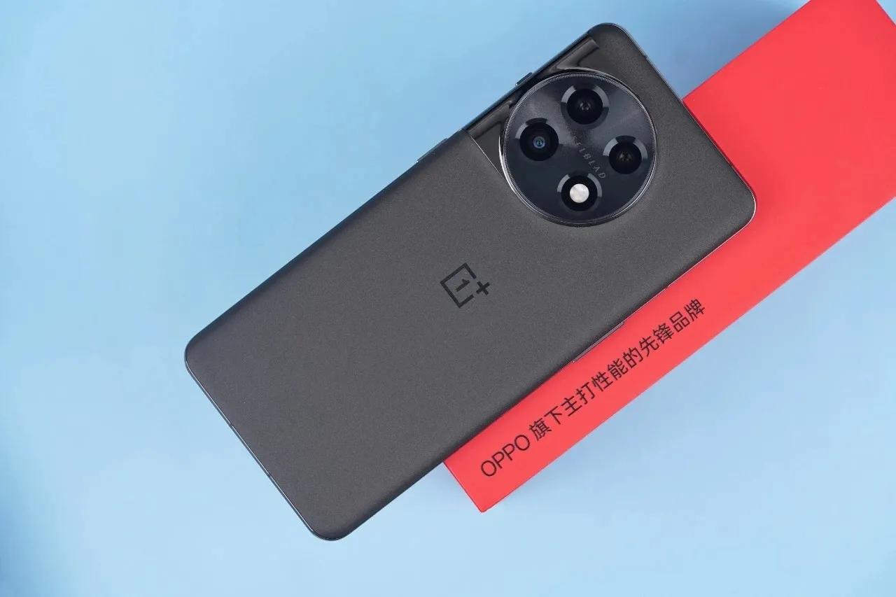 OnePlus 11 is officially released, with 12+256G for entry - iMedia