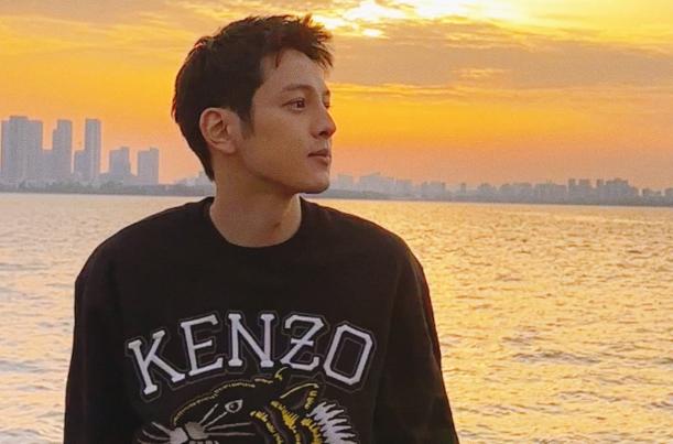 Wang Runze: "Hu Ge" from a poor family, his grandma picked up trash to ...