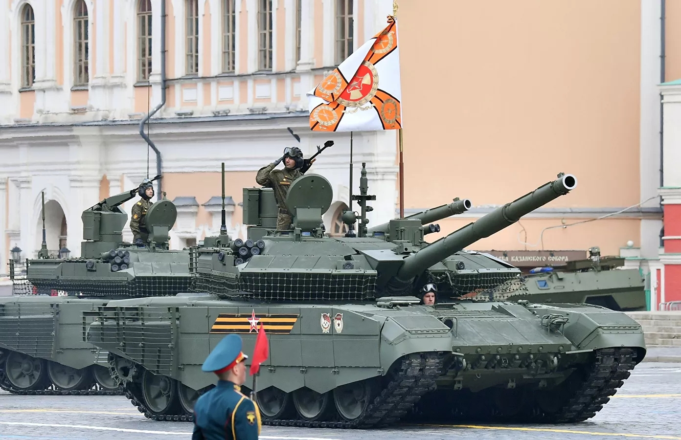 What does the new T-90M main battle tank newly equipped by the Russian ...
