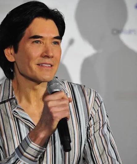 61-year-old singer Fei Xiang settled in the UK!Living in a high-end ...